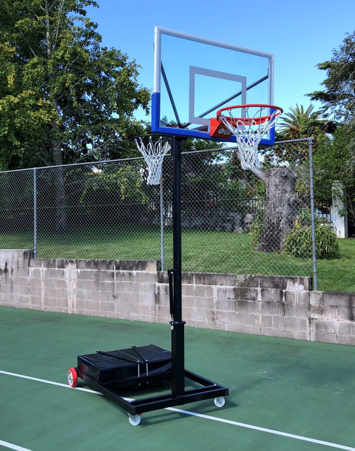 Portable Freestanding Intermediate Basketball & Netball Tower ...